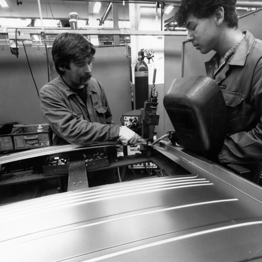 Inalfa Roof Systems celebrates 50 years of sunroofs! - Inalfa